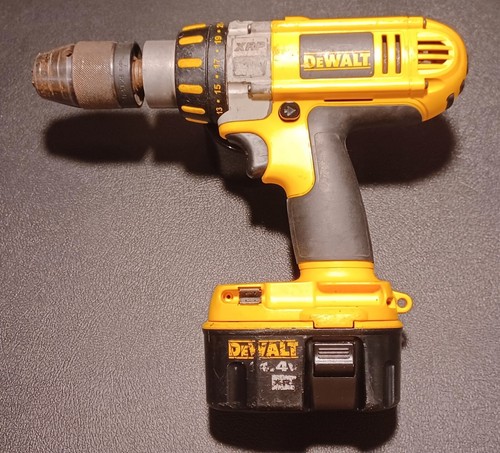 DeWalt DC935 XRP 14.4v ½" Hammer Drill & DC9091 Battery ~ Tested ...