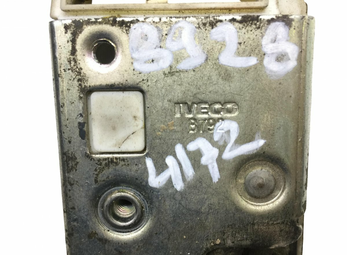 98416419 Door Lock Right For IVECO Stralis EuroCargo Truck Lorry Part ...