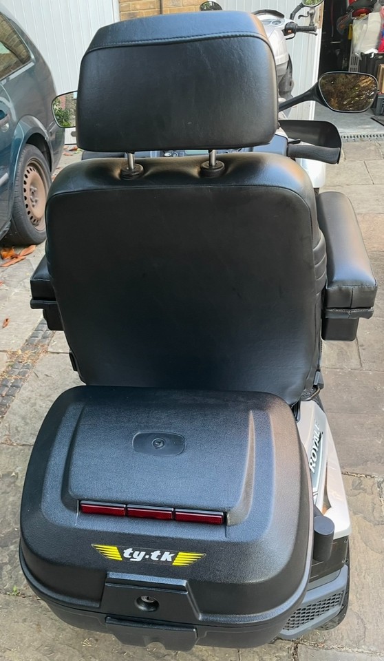 Drive Royale 4-Wheel 8mph Class 3 Mobility Scooter w/ Pannier Box | eBay UK