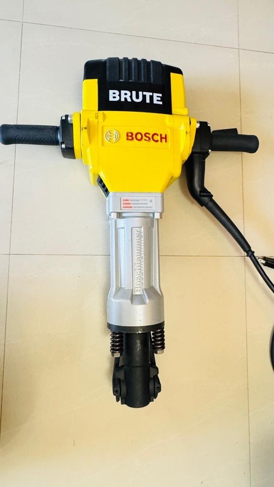 Bosch Brute Breaker Hammers Model 3 611 C0A 010 BH2760VC Professional ...