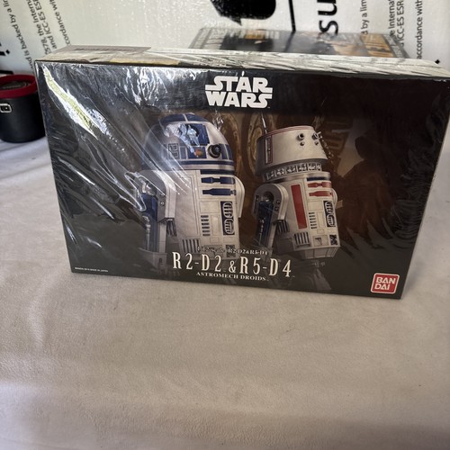 NEW Bandai Star Wars R2-D2 + R5-D4 Droid 1:12 Scale Plastic Model Kit ...