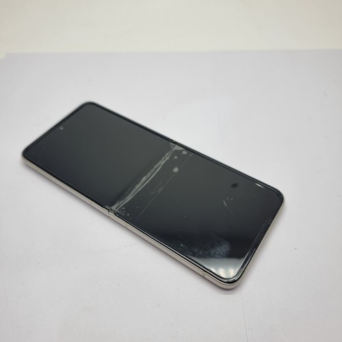 Samsung Galaxy Z Flip3 5G SM-F711B - 128GB - Cream (Unlocked) CREASE ...