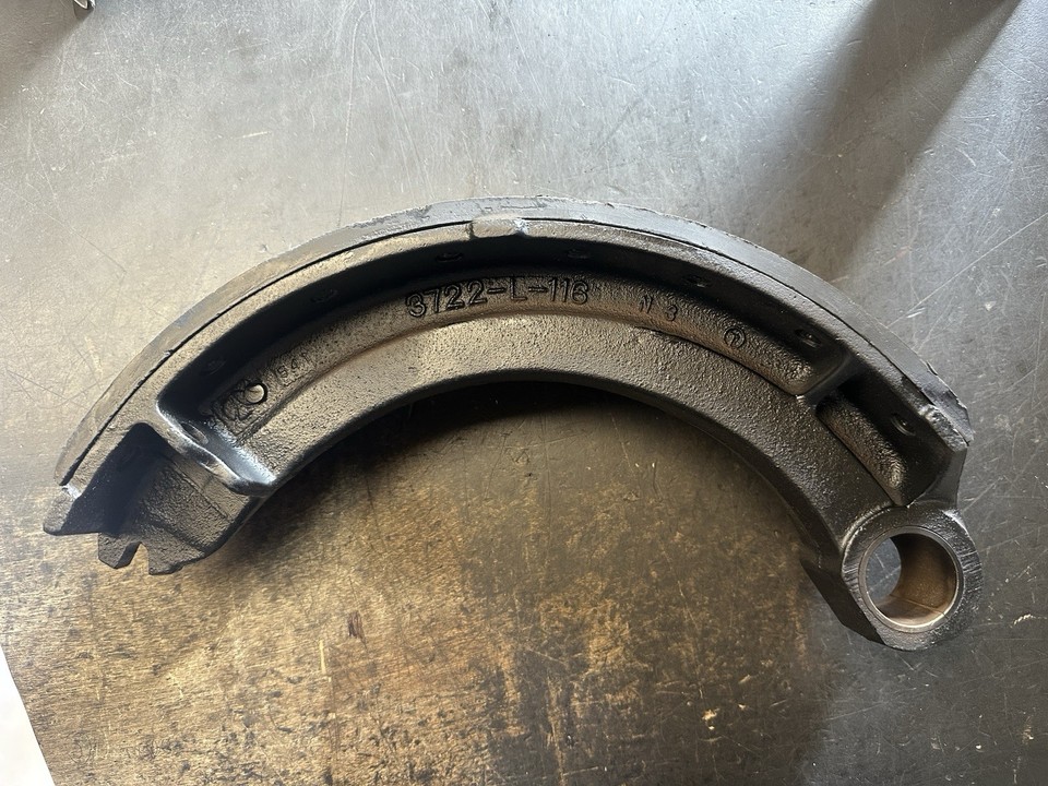 491 224 C91 / 491 225 C91 (3722J114 / 3722L116) BRAKE SHOES SET ...