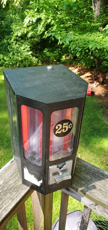 Vintage NUGGET-MATIC CANDY VENDING MACHINE 25 cent Rotary Style Black ...