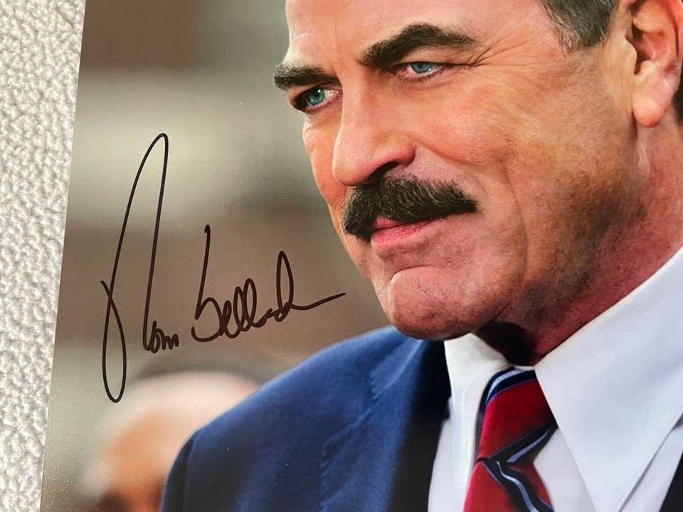 Tom Selleck Autographed 8x10 Photo Bold Signature w/COA BLUE BLOODS ...