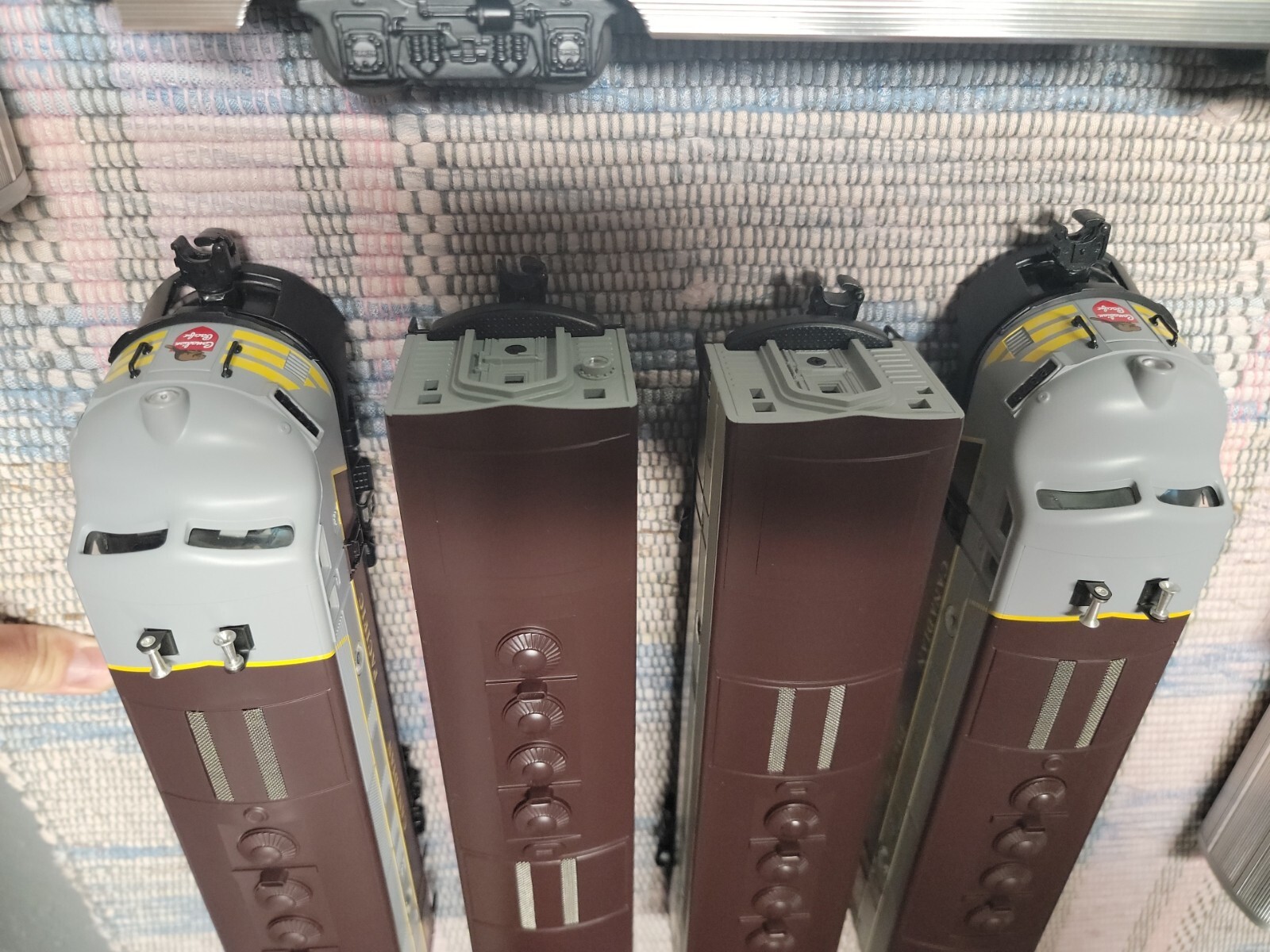 Lionel Celebration Series Canadian Pacific Passenger Set ABBA & 8 Cars 6-21759 | eBay