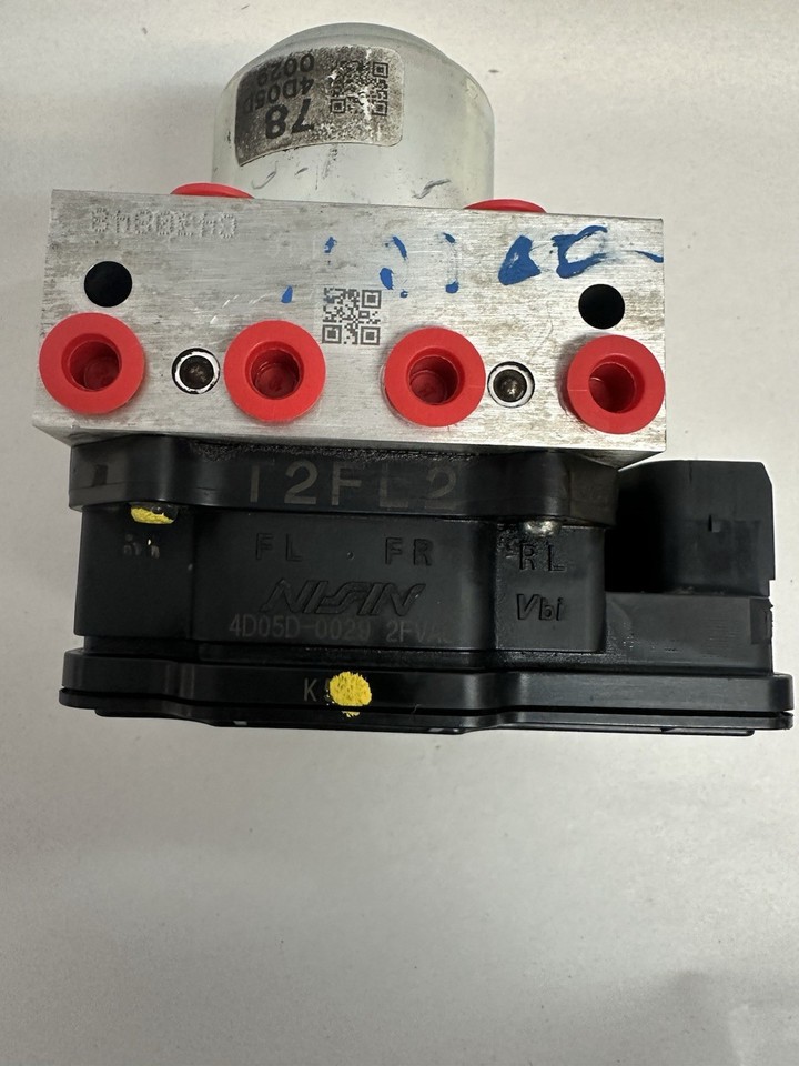 2014 HONDA ACCORD SPORT SEDAN 2.4 OEM VSA ANTI LOCK ABS PUMP MODULE 57110-T2F-L2 | eBay