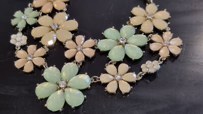 Retro 60s Inspired Hollywood Glamour Statement Pastel Flower Cluster ...