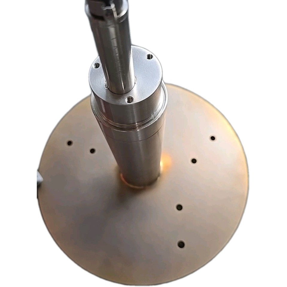AMAT 0040-53558 Rev. 001 300mm Semiconductor wafer vacuum heater CVD ...