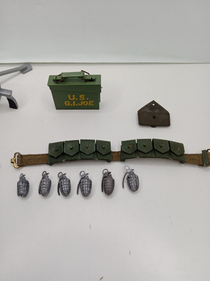 Vintage 1960's-70's Hasbro GI JOE TANK COMMANDER MACHINE GUN AMMO CASE ...