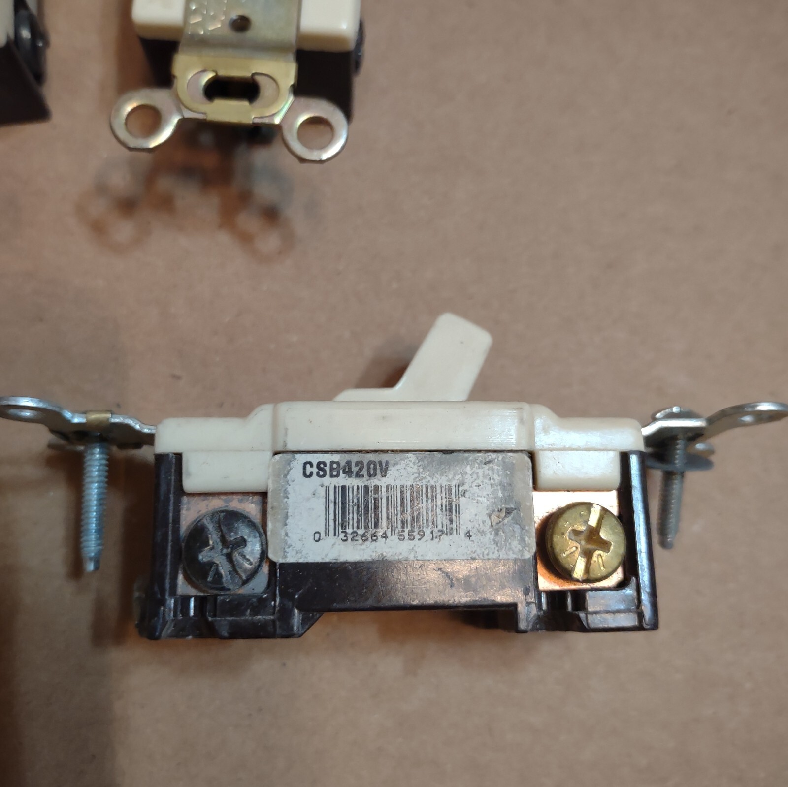 Cooper Ivory COMMERCIAL Grade 4-Way Toggle Wall Light Switch 20A Bulk ...