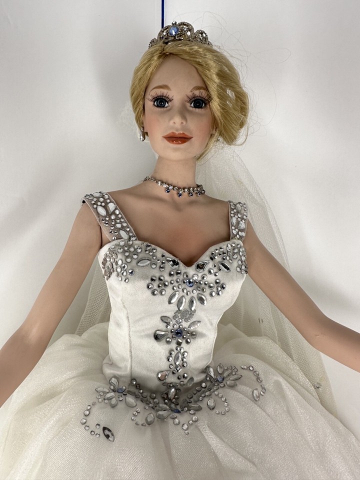 Ashton-Drake Cindy McClure "Happily Ever After" 30th Anniversary Bride ...