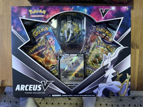 Pokémon TCG Arceus V Figure Collection Box w/Promo Card and Cosmic ...