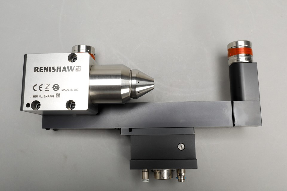 NEW IN BOX Renishaw NC4 Laser Tool Setter with APC Probe FAST SHIP FROM ...