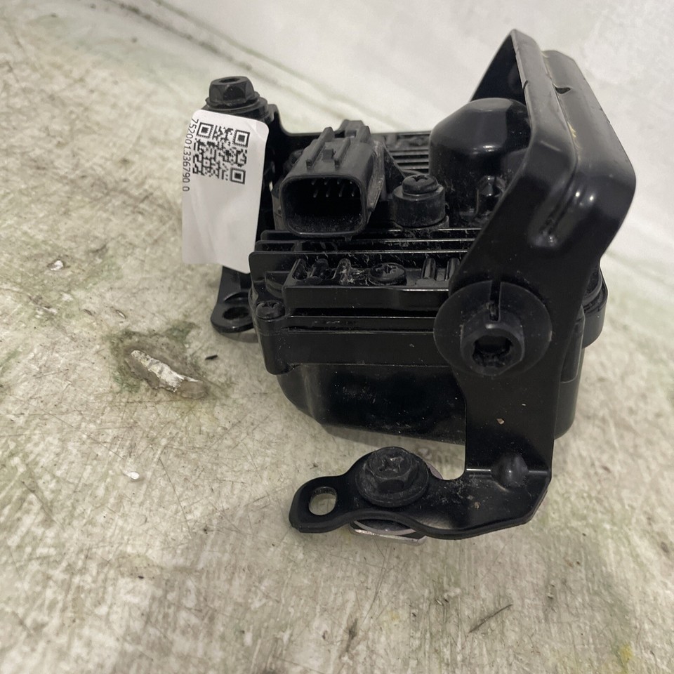2016 2017 2018 2019 Toyota OEM Radar Cruise Control Distance Sensor ...