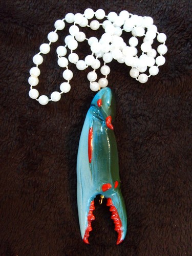 REALISTIC BLUE "CRAB CLAW" MARDI GRAS NECKLACE BEAD CRABS GUMBO SEAFOOD ...