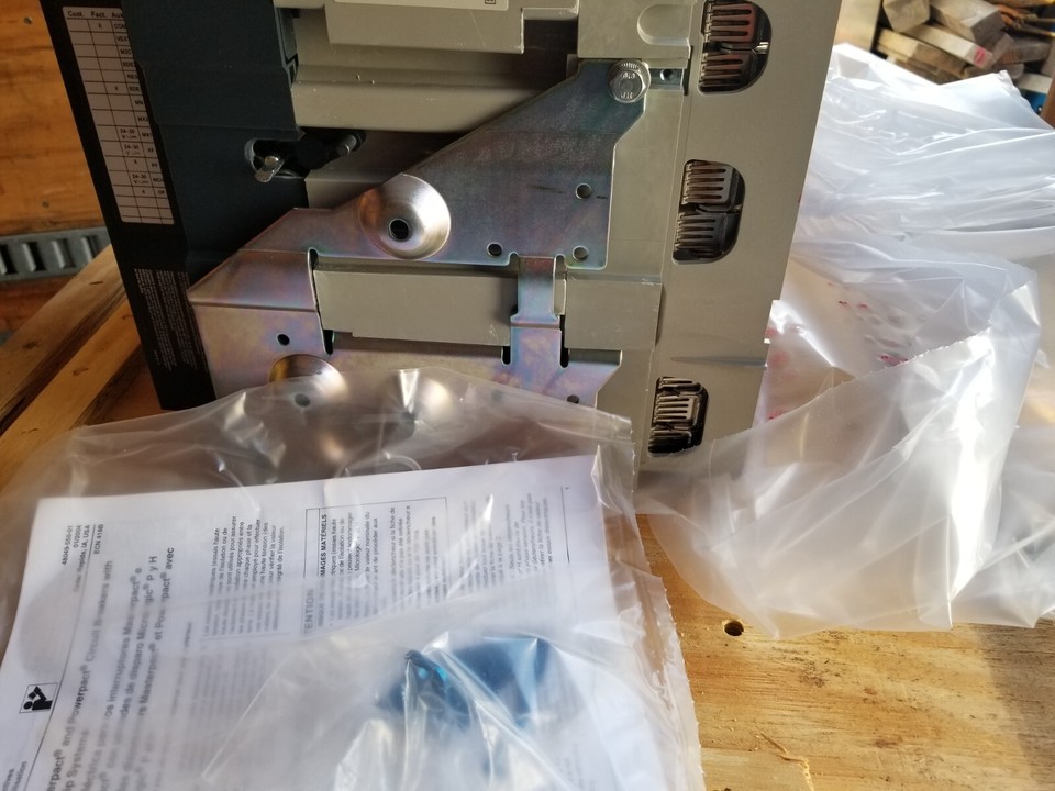 SQUARE D WL3GGR64A3SCBBXXEA MASTERPACT CIRCUIT BREAKER NW25H 2500A 3P ...