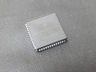 MOTOROLA MC68HC11E1CFN2 MicroController, 8-Bit, 52 Pin, Plastic, PLCC ...