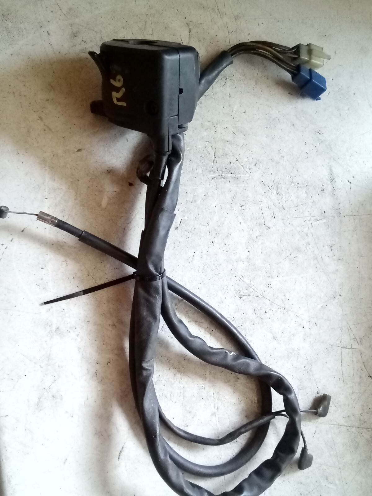 Yamaha YZF R6 '00 L/H Switch Block | eBay