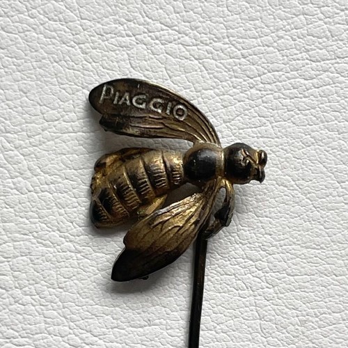 VINTAGE PIAGGIO (VESPA) PIN BADGE OLD RARE | eBay