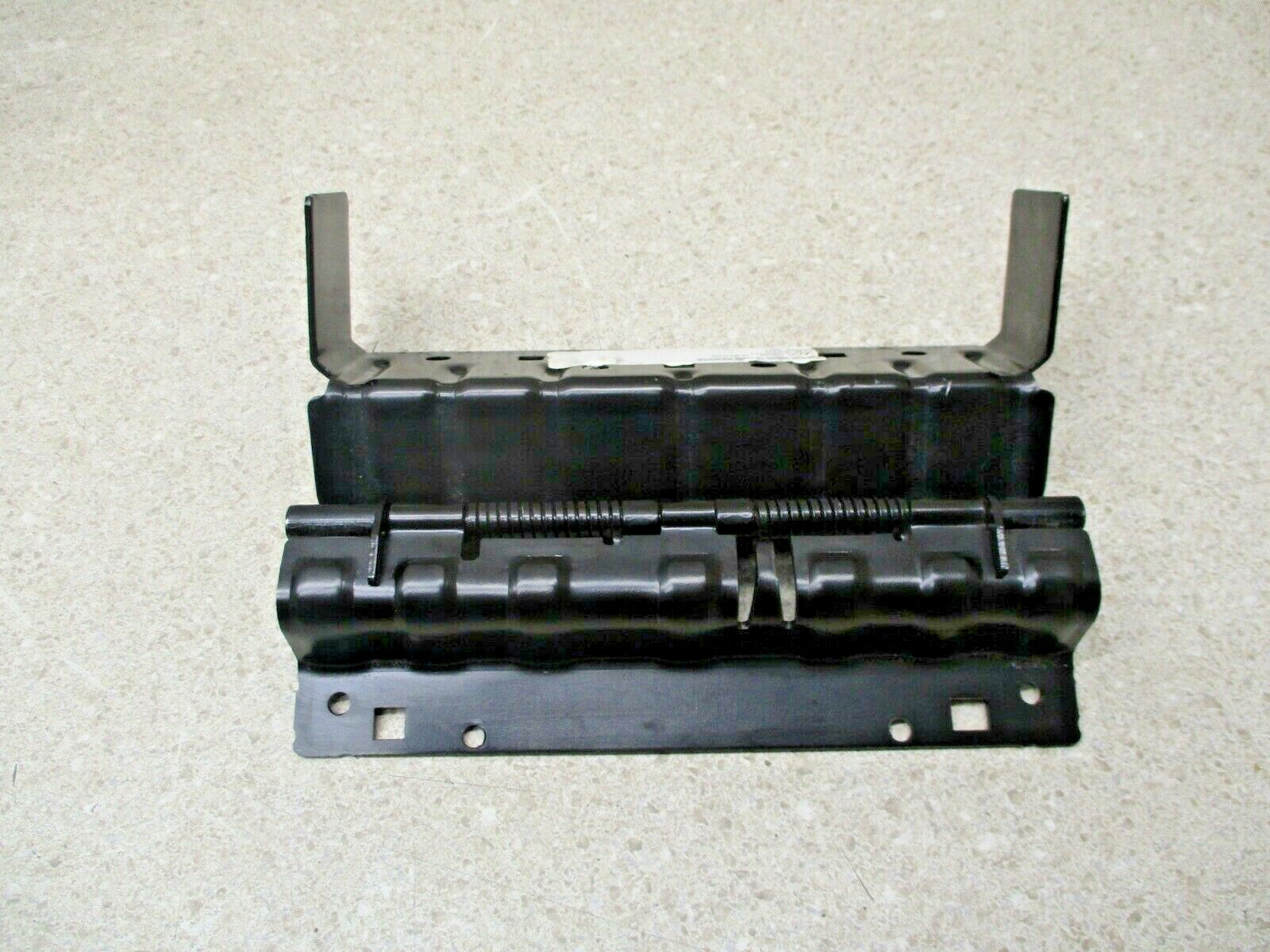 15134843 2007 to 2014 Chevrolet GMC Center Console Lid Armrest Hinge ...