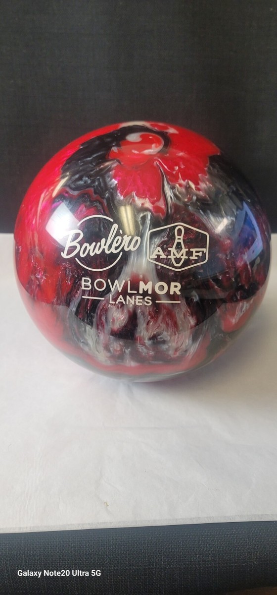 Bowlmor Lanes Logo