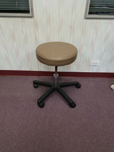 Midmark Adjustable Spin Exam stools. Price is per stool $95.00 Beige | eBay
