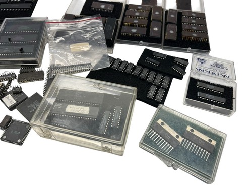 Lot IC Vintage Ceramic Plastic Integrated Circuit Chips See Pics ...