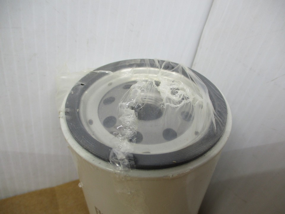 Fleetguard LF3339 Oil Filter LF3339 | Aftermarket Branded | Rubber ...