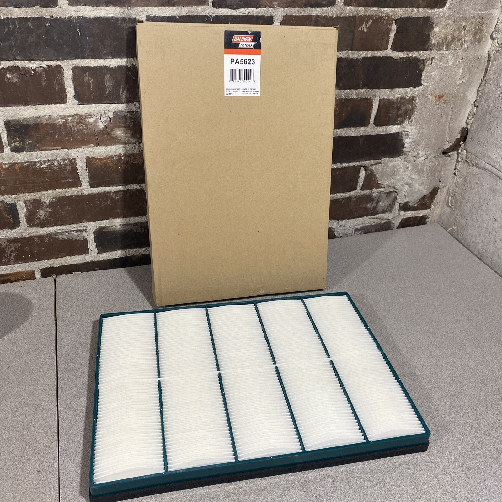 VOLVO 14689735 - Air filter cross reference