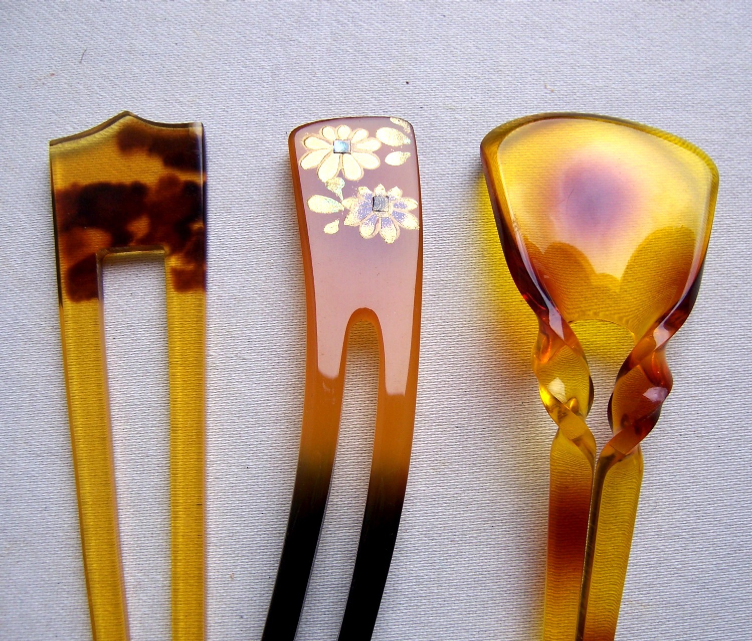 3 Vintage Japanese celluloid hair pins kanzashi geisha hair accessories ...