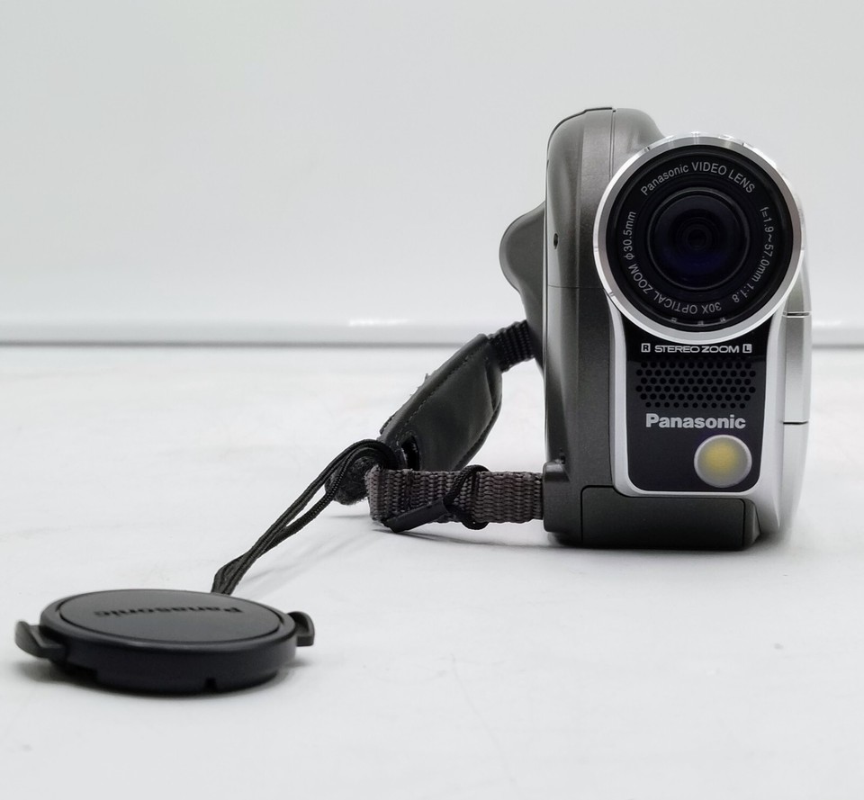 Panasonic VDR-D200 DVD Video Camera 30x Optical Zoom -NO BATTERY- | eBay
