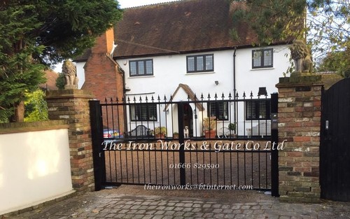 13ft 6" WIDE x 6ft TALL SAXON DOUBLE DRIVEWAY WROUGHT IRON GATES METAL ...