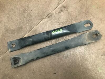 FG Ford Falcon XT XR G6 G6E diff cradle mount bracket pair | eBay Australia