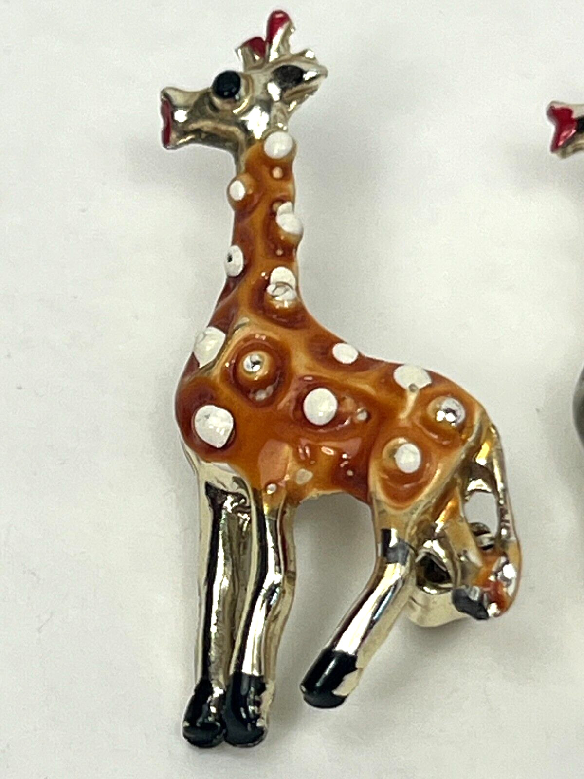 Vintage 2 lot Giraffes Enamel Pin/Brooch Brown w/whit… - Gem