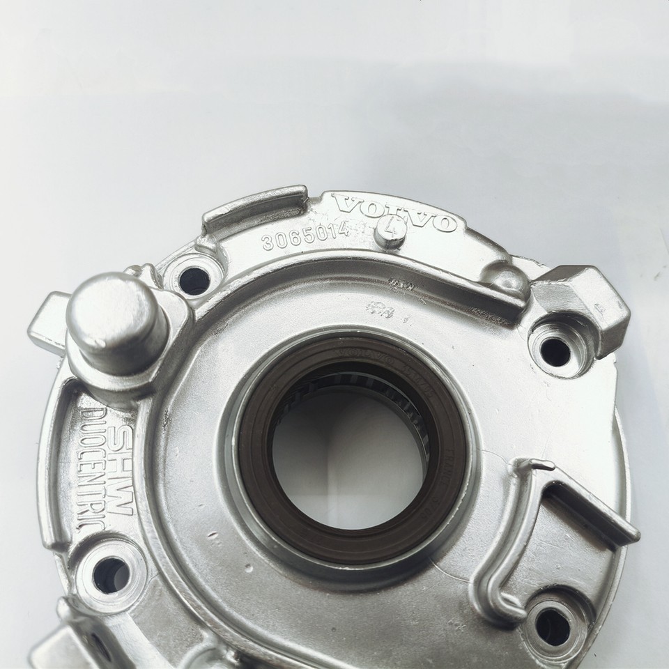 Genuine Oil Pump Fits For Volvo V40 S40 S60 S70 XC70 XC90 30650144 | eBay