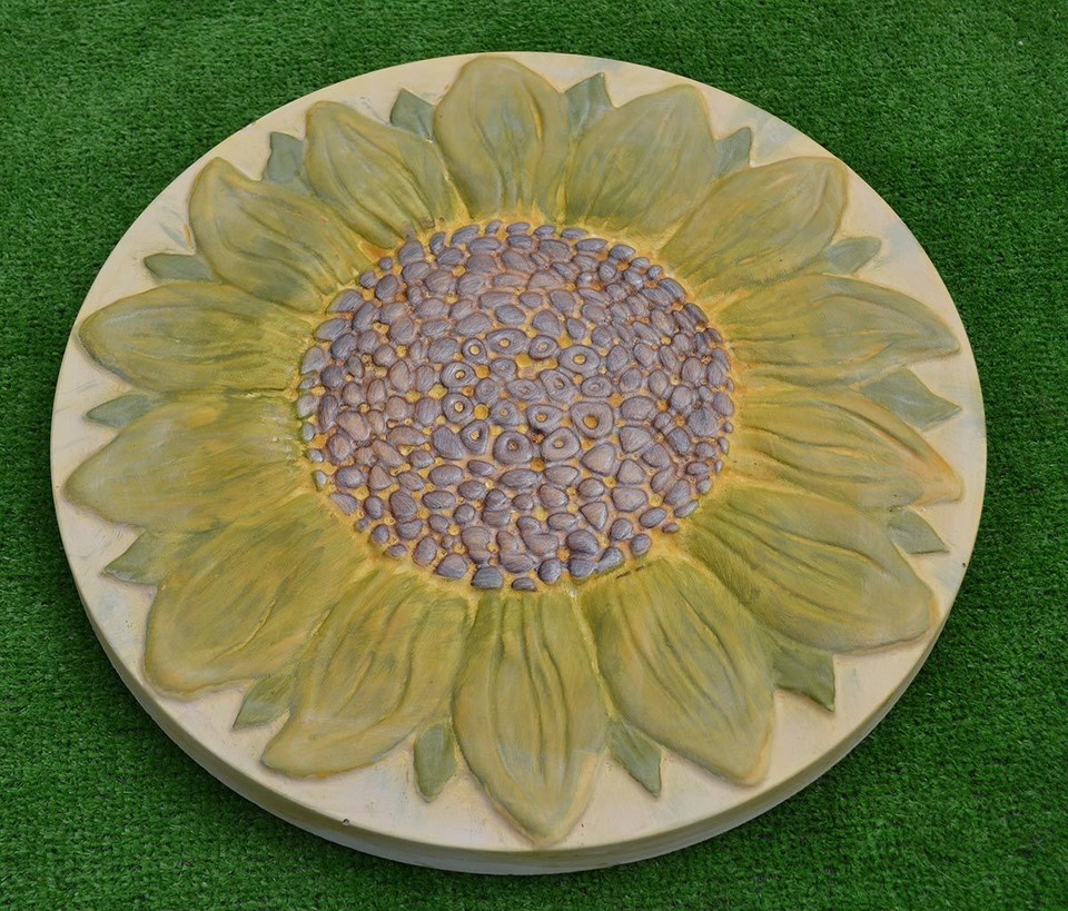 Concrete mold sunflower plaster concrete stepping stone garden path ...