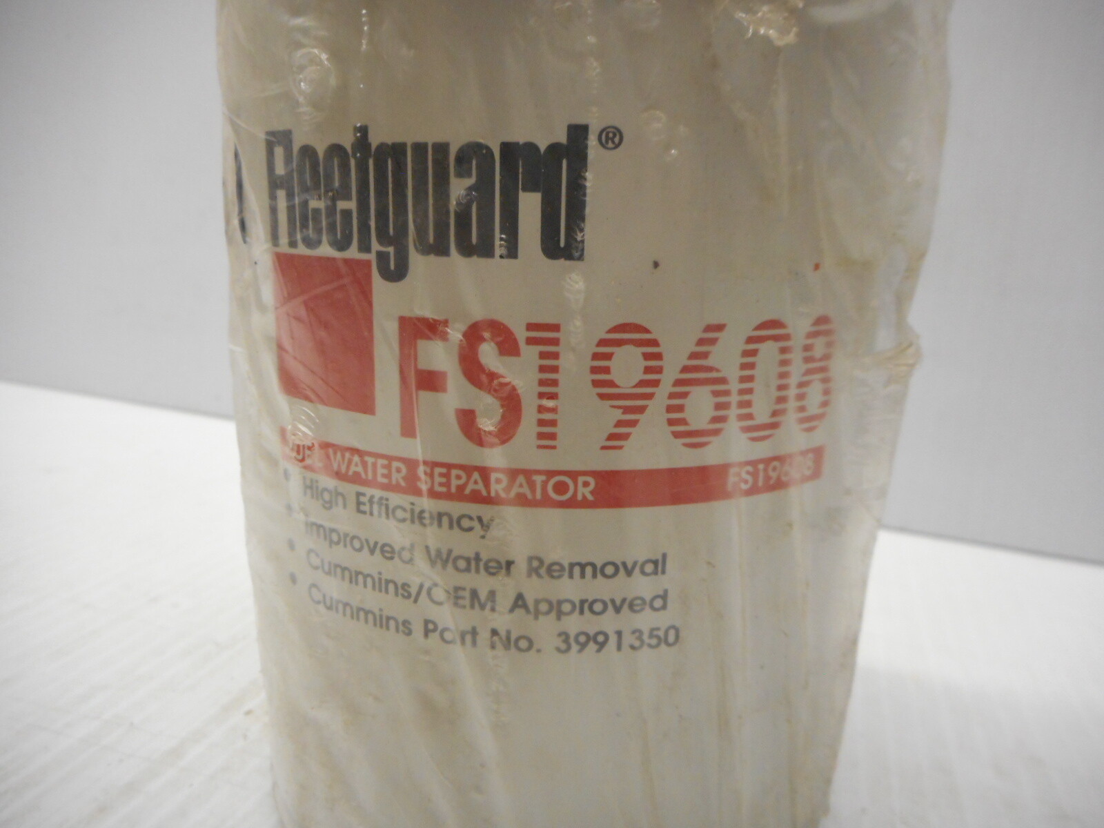 Fleetguard Fuel Water Separator Fuel Filter P/N FS19608 New | eBay