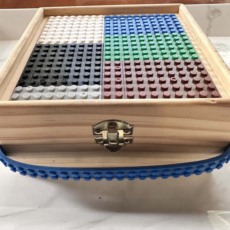 LEGO Travel Kit Wooden Storage Box Baseplate Lid & Vehicle Bricks ...