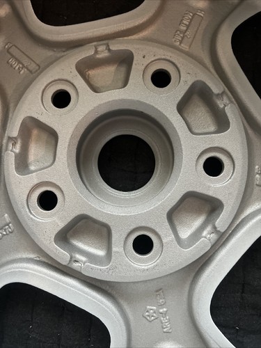 99-03 Jeep Grand Cherokee Machined w/ Silver Pockets 16” OEM Wheel ...