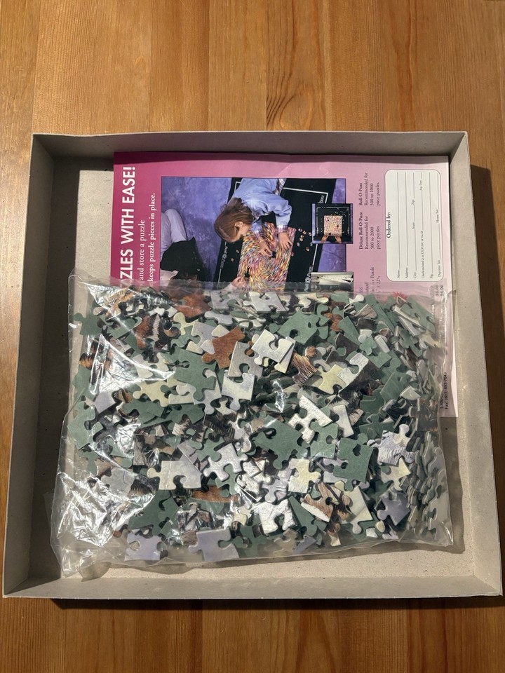 FX Schmid Siberian Ambush Tiger 465 Piece Round Jigsaw Puzzle Guy ...