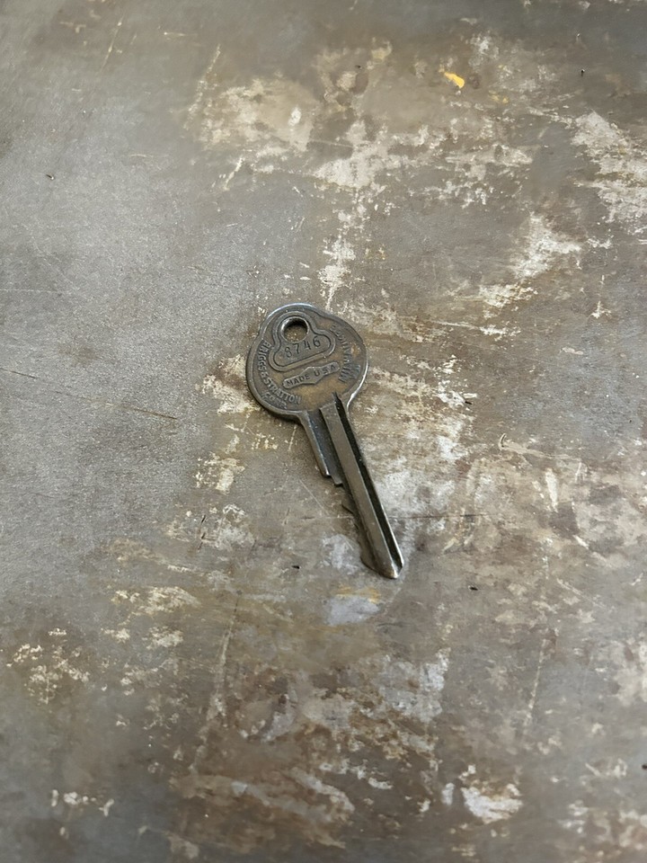 Vintage GM Knock Out Key ~ Briggs & Stratton Corporation - Milwaukee ...
