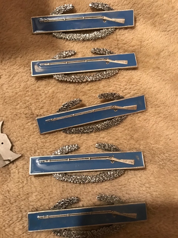 TEN (10) US ARMY COMBAT INFANTRYMAN CIB AWARD medals surplus badges ...