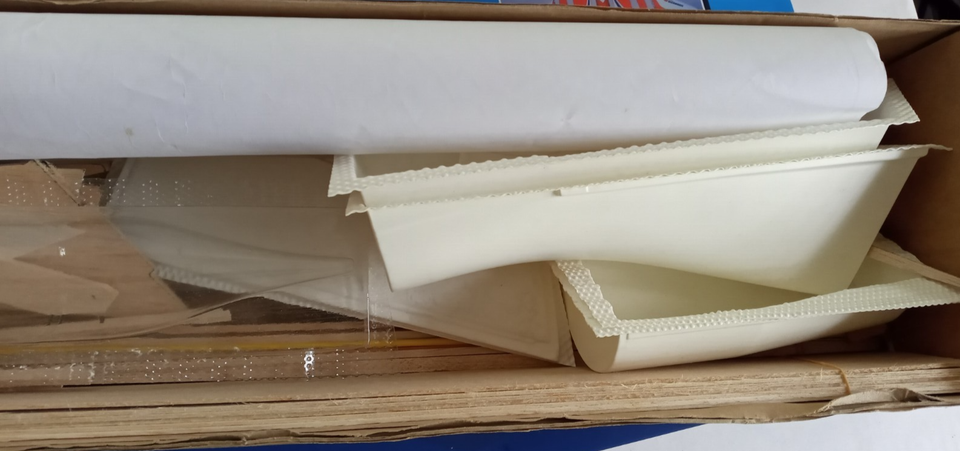 HAWKER HUNTER RC 70MM EDF JET WOOD KIT BY WEST WING GREAT KIT MAKER | eBay
