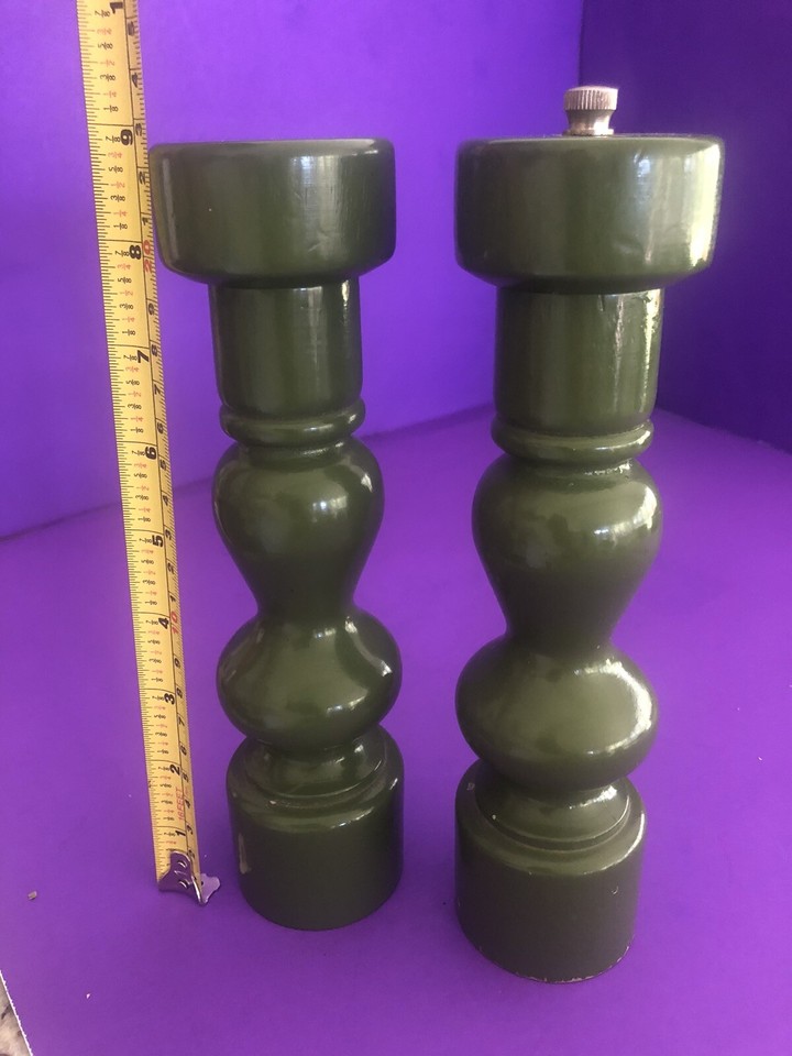 VTG MCM Retro Green Wood Salt and Pepper Shakers 9 Inches Great ...