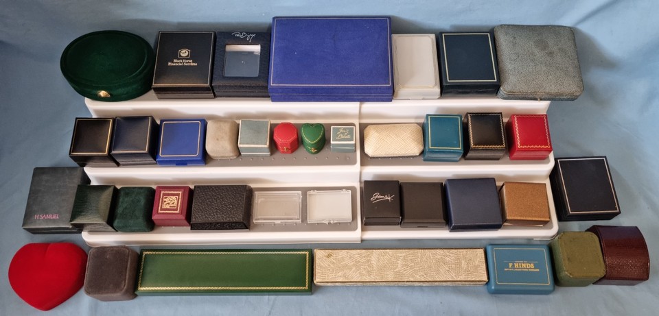 Job Lot Vintage & Modern Hinged Jewellery & Ring Display Boxes inc ...