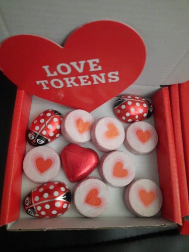 11 x LOVE CHOCOLATE Tokens boxed Personalised Valentines Day Chocolate ...