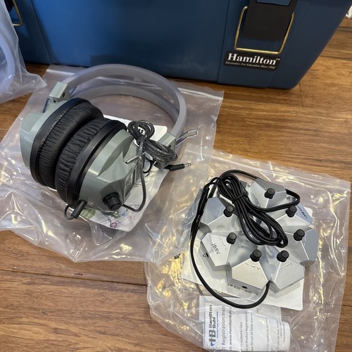 Hamilton Buhl 6 SchoolMate™ Deluxe Headphones and Portable Carry Case w ...