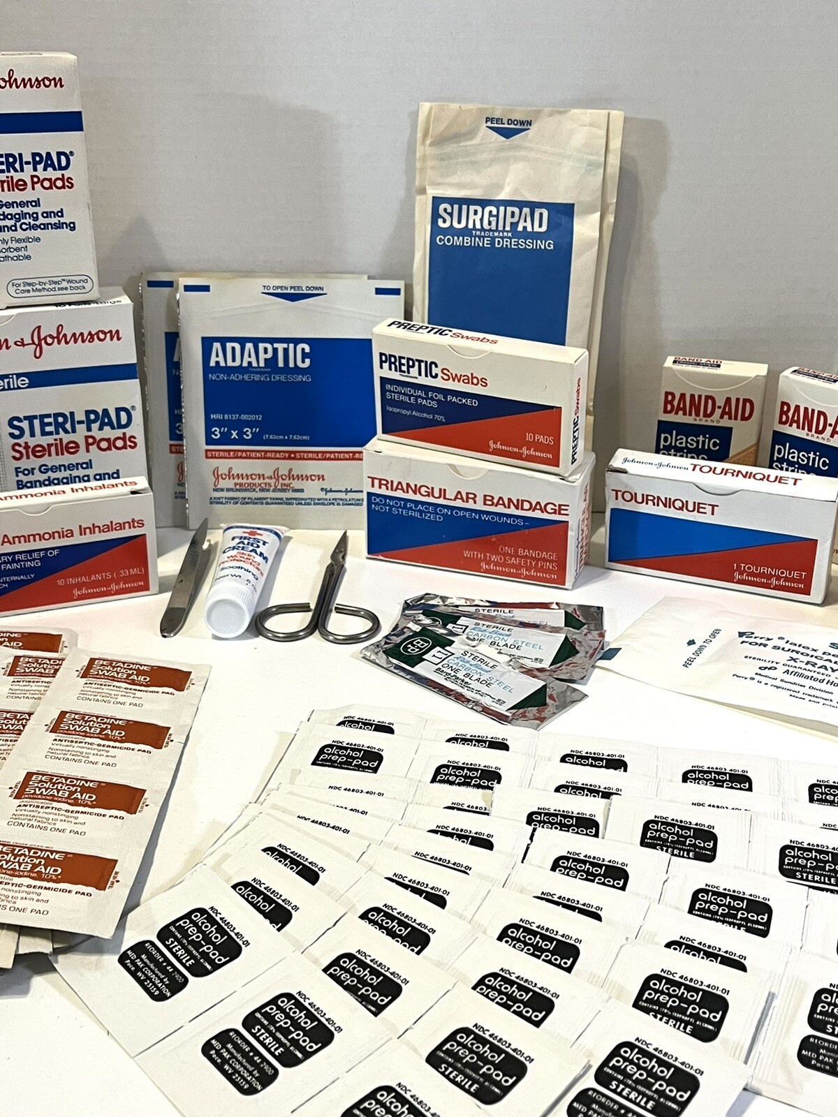 VTG First Aid Supplies Unused Lot/43+ 1980’s Johnson & Johnson Boxes ...