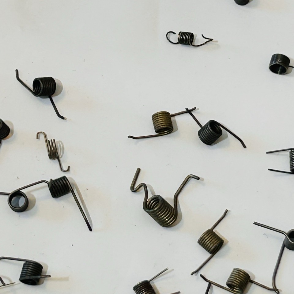 Lot of 38 Variety Tiny Small Torsion Springs Sewing Machine Multi Sz ...